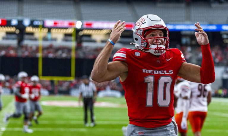 UNLV football prepares for huge early test against Big Ten opponent