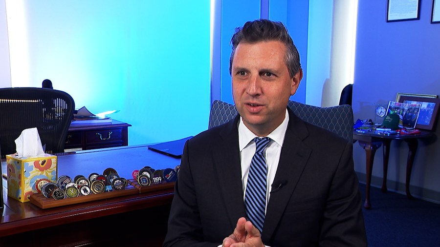 Magaziner gains momentum in push for congressional stock trading ban