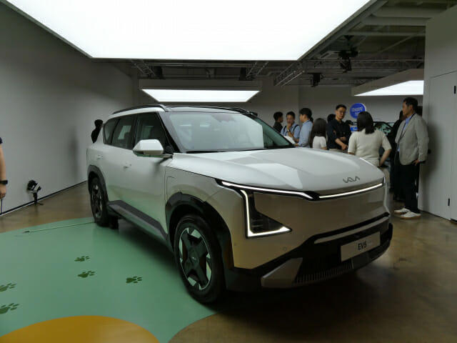 EV6 'ICCU 결함' 의식한 기아…"EV5는 안정적 설계"