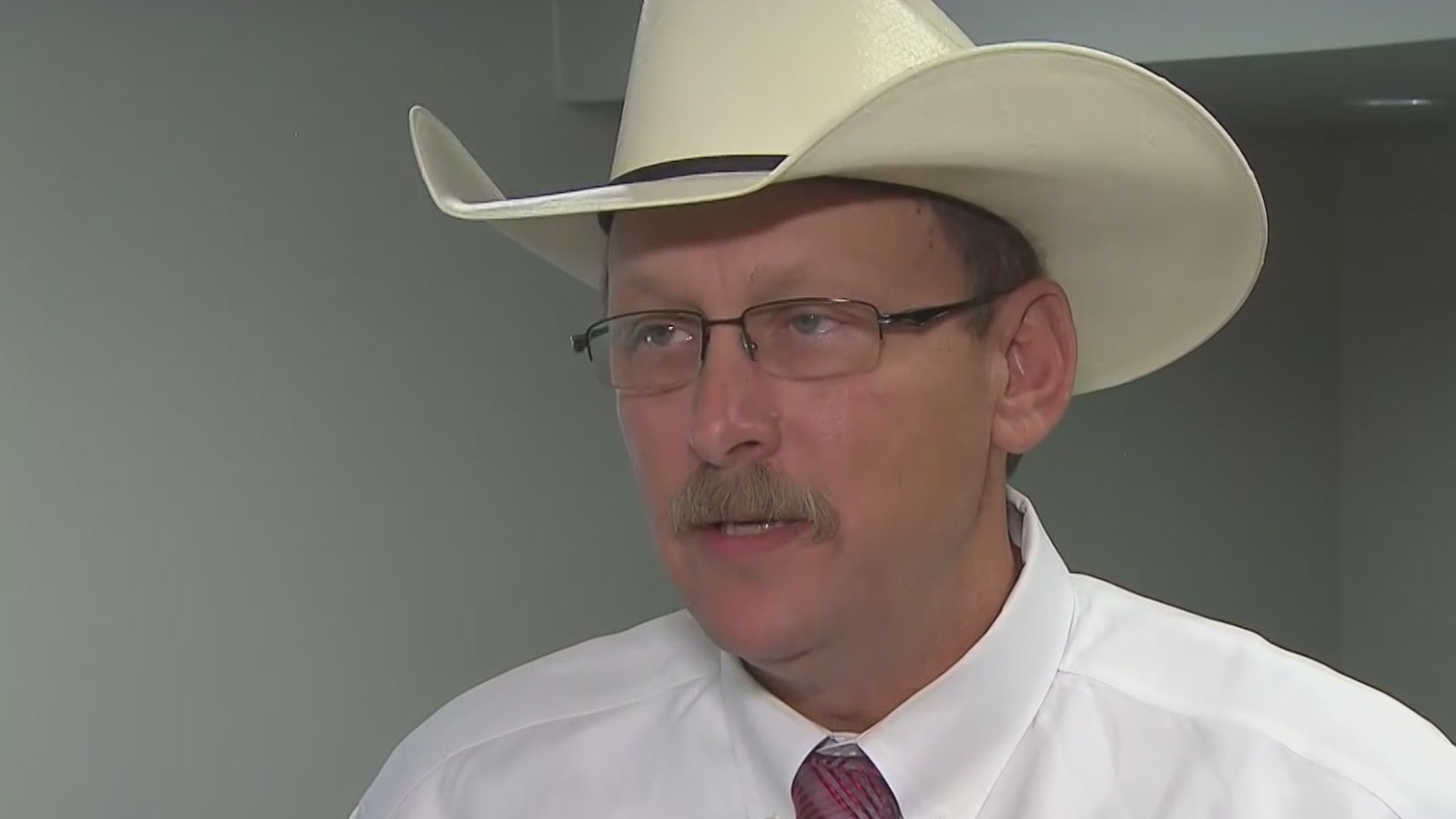 Community rallies in support of Johnson County sheriff amid allegations ...
