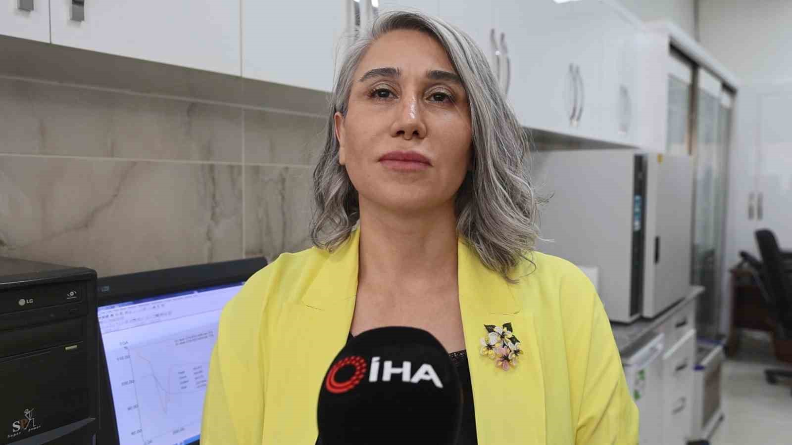 Prof. Dr. Canbay uyardı: "Elektrikli araçlarda çıkan yangın söndürülse ...