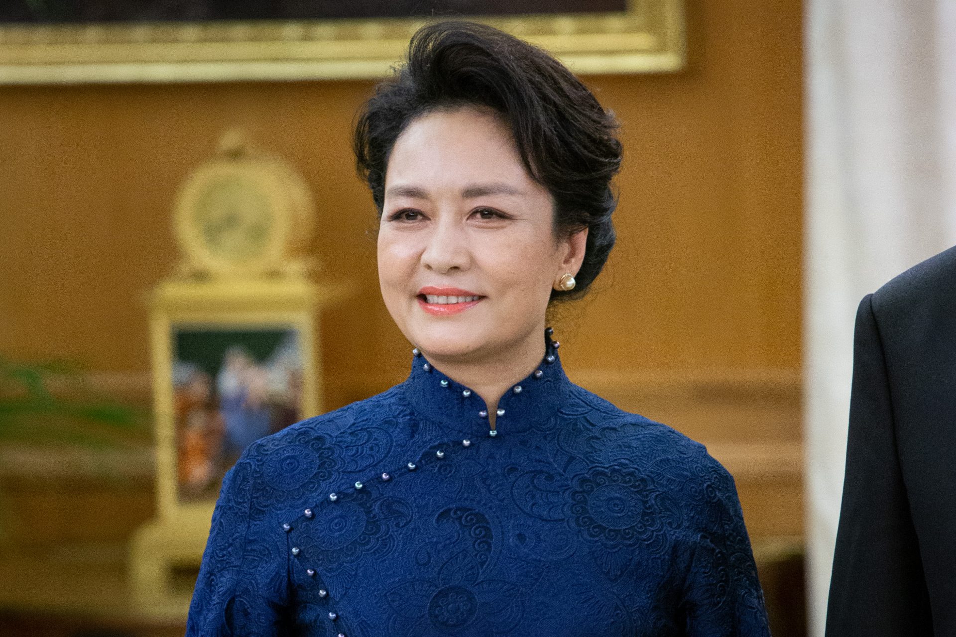 Wat weten we over de echtgenote van Xi, Peng Liyuan?