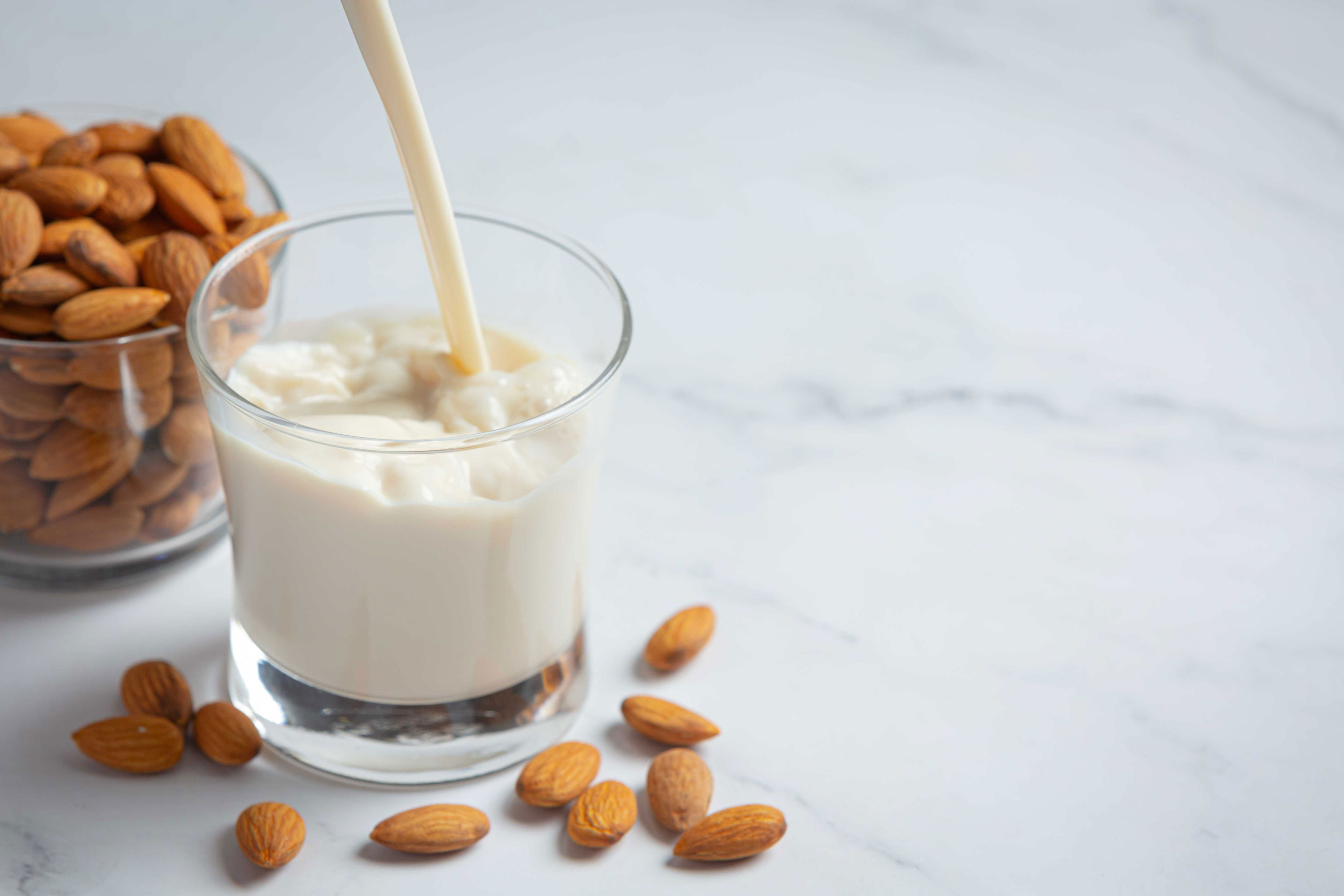 Manfaat Susu Almond untuk Tubuh, Minuman Sehat Kaya Nutrisi