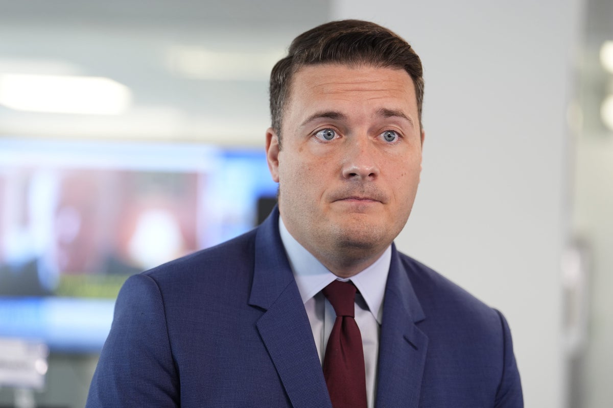 Wes Streeting tells Liz Truss to ‘keep your head down’ after economy ...