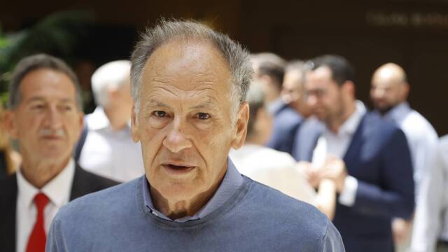 Κώστας Λαλιώτης: Η στρατηγική του ΠΑΣΟΚ για επιστροφή στην εξουσία