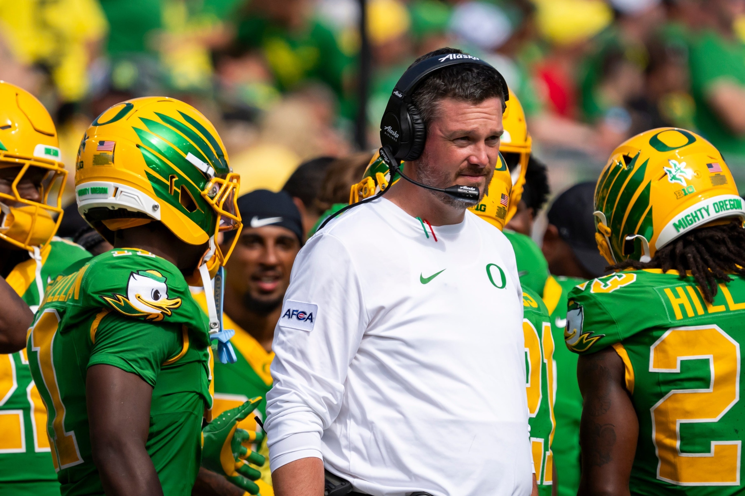 Oklahoma State, Oregon coaches get into war of words ahead of showdown