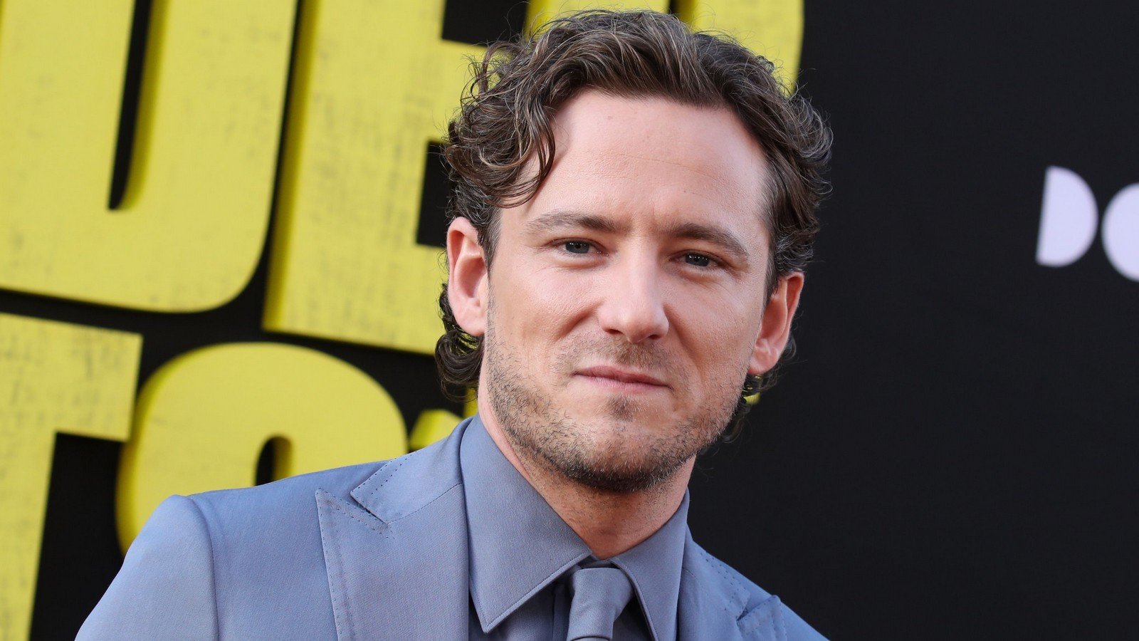 Qui est Lewis Pullman, le fils d’une star d’Hollywood et chéri de Kaia ...