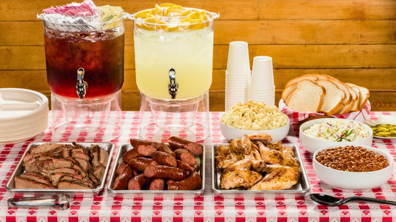 10 Genius Picnic Hacks for Fresher Food, Faster Prep, and Stress-Free ...