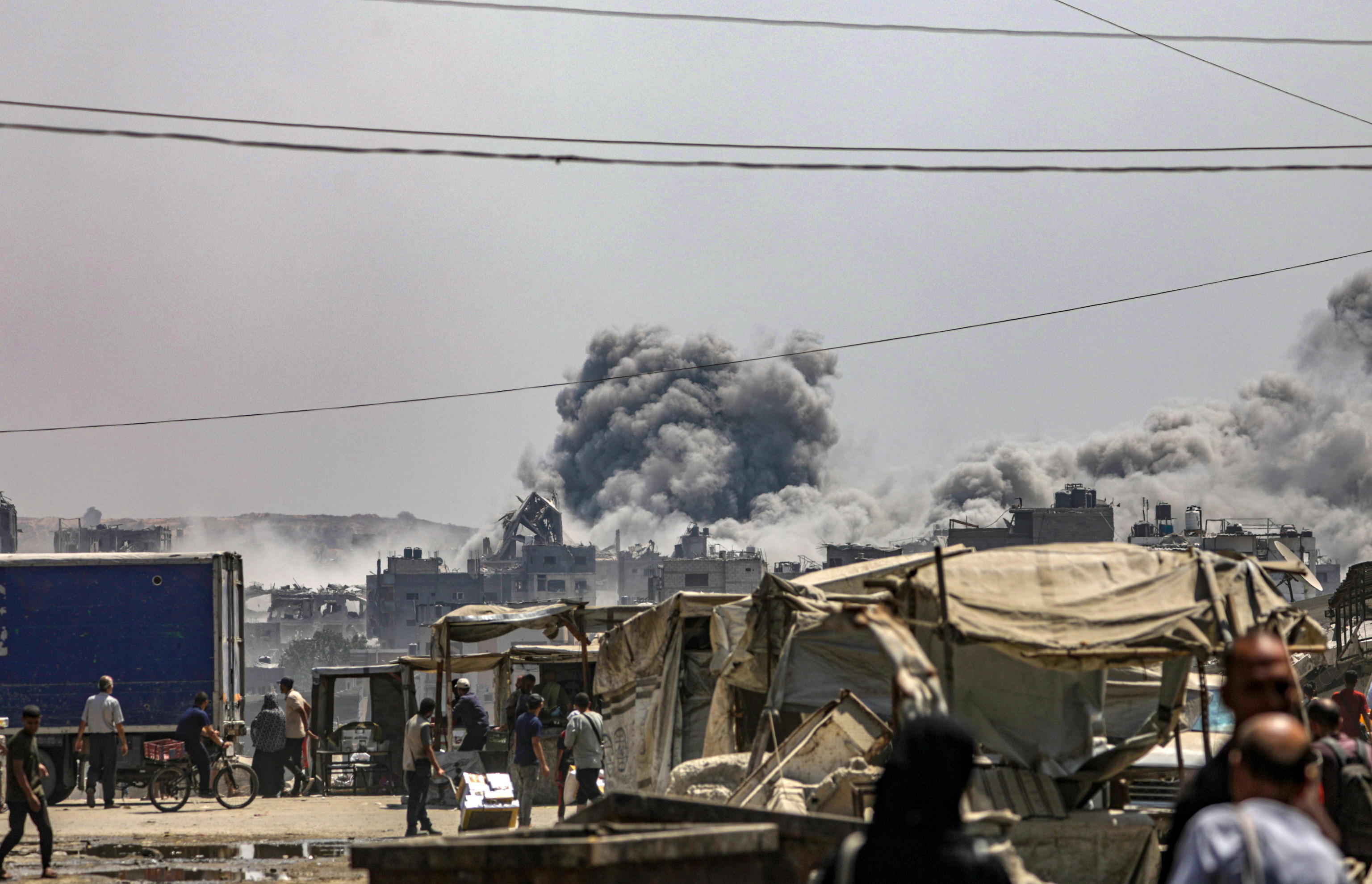 Media, esercito Israele avanza verso il centro di Gaza City