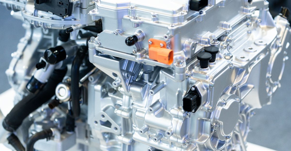 Hydrogen Drives On as BMW Builds Next-Gen Fuel Cell System