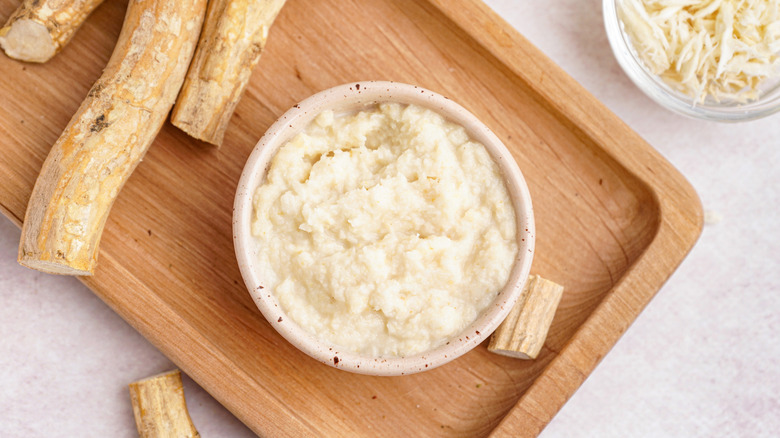 How To Use A Food Processor To Grate Fresh Horseradish