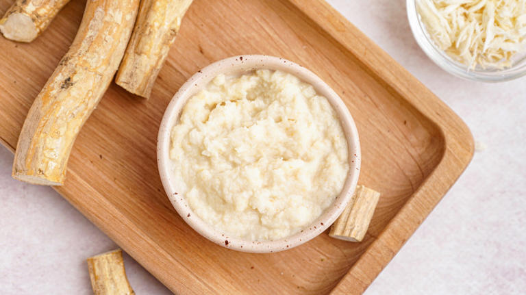 How To Use A Food Processor To Grate Fresh Horseradish