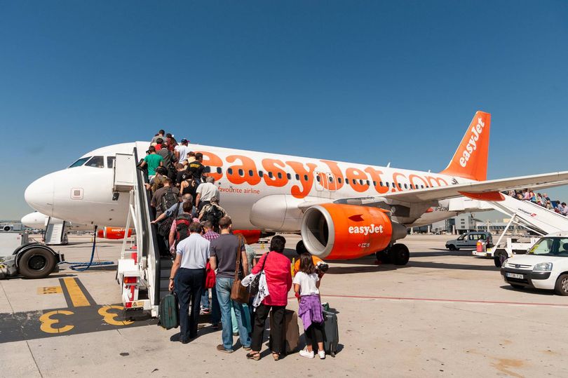 EasyJet passenger proposes by plane loos 'on way to Benidorm' and ...