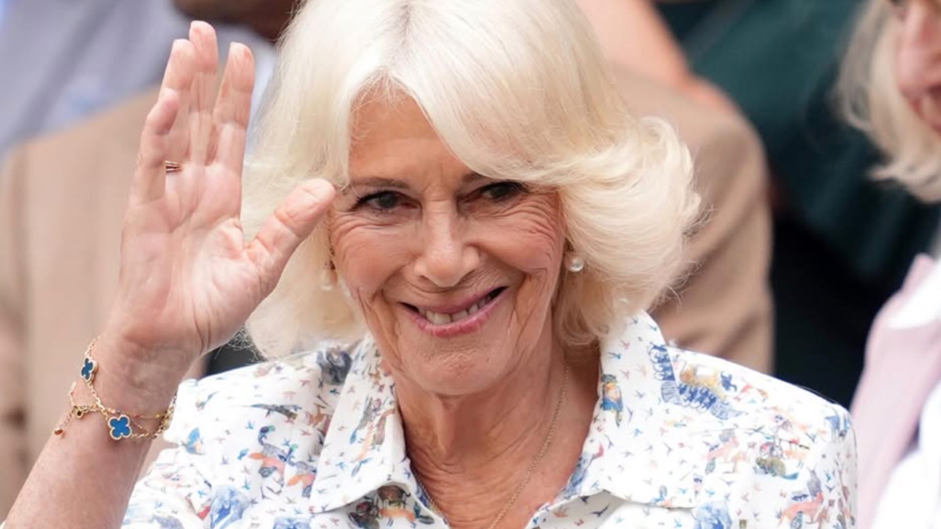 “Le di una patada con el talón…”: Camilla rompe el silencio sobre un ...