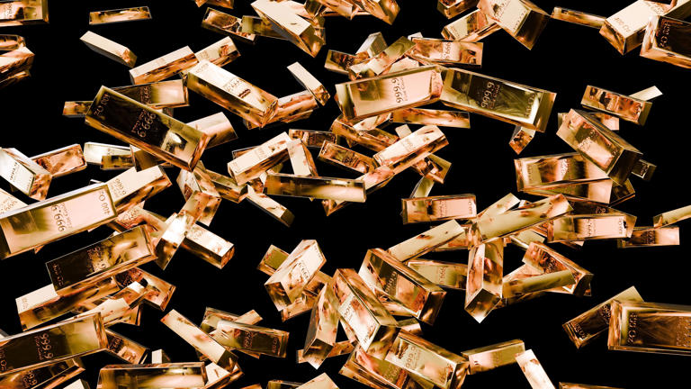 Gold hits record high as London bullion market confirms digital trial