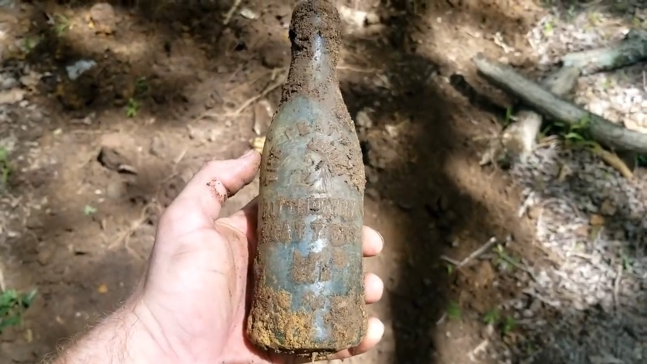 Excavator is a game changer - Crazy antique bottle digging