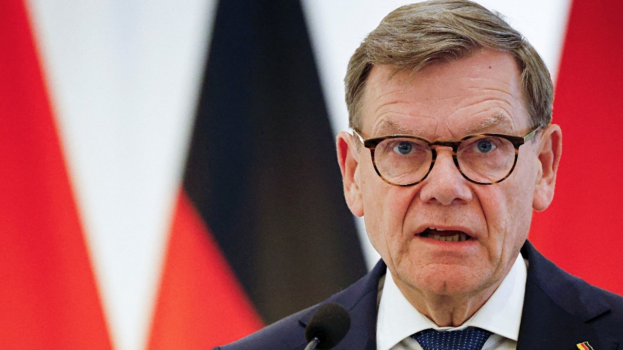 Europe chose sanctions not tariffs to pressurise Russia: German minister