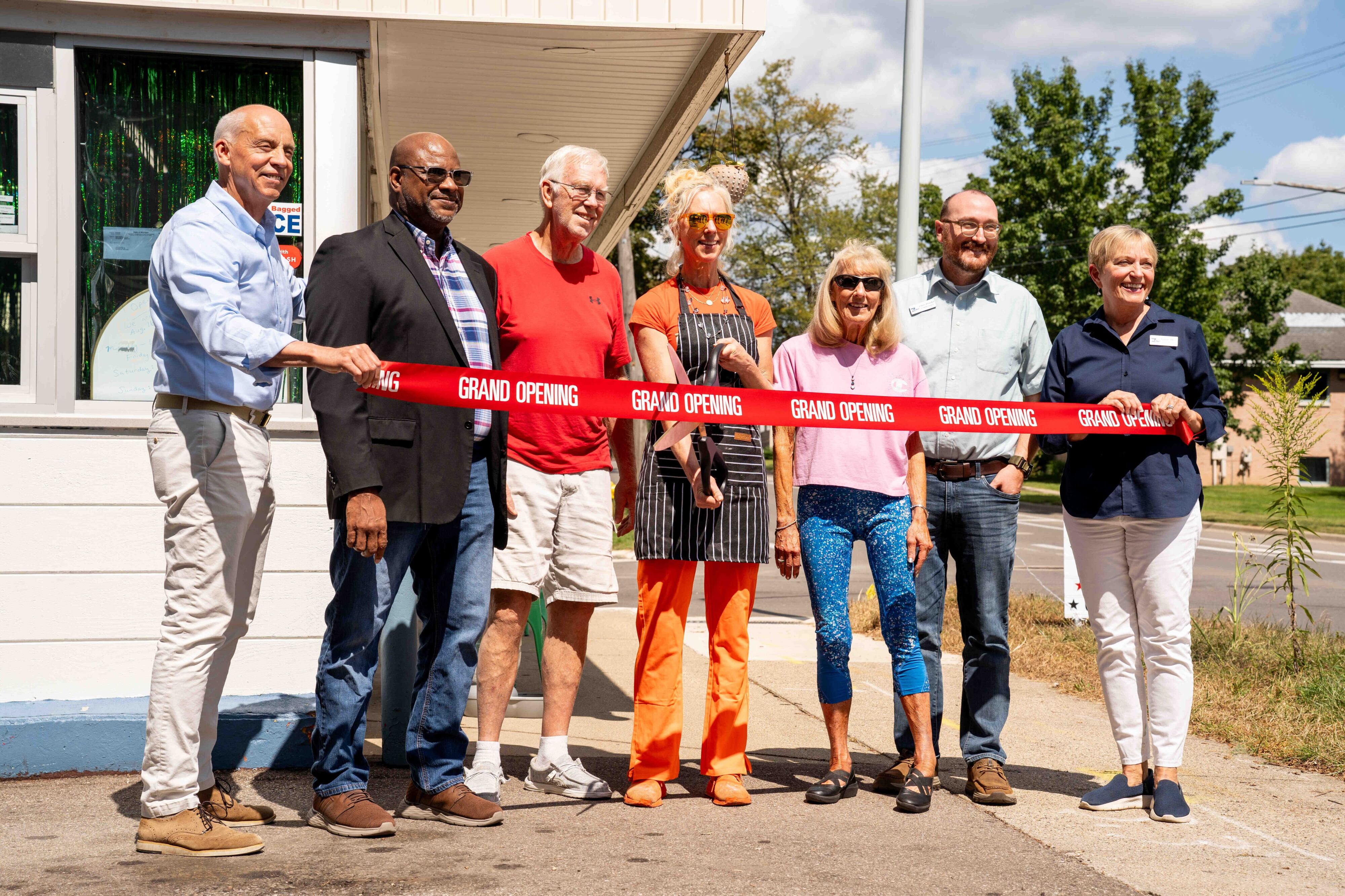 New cookie shop opens in Kalamazoo, features family’s secret recipe