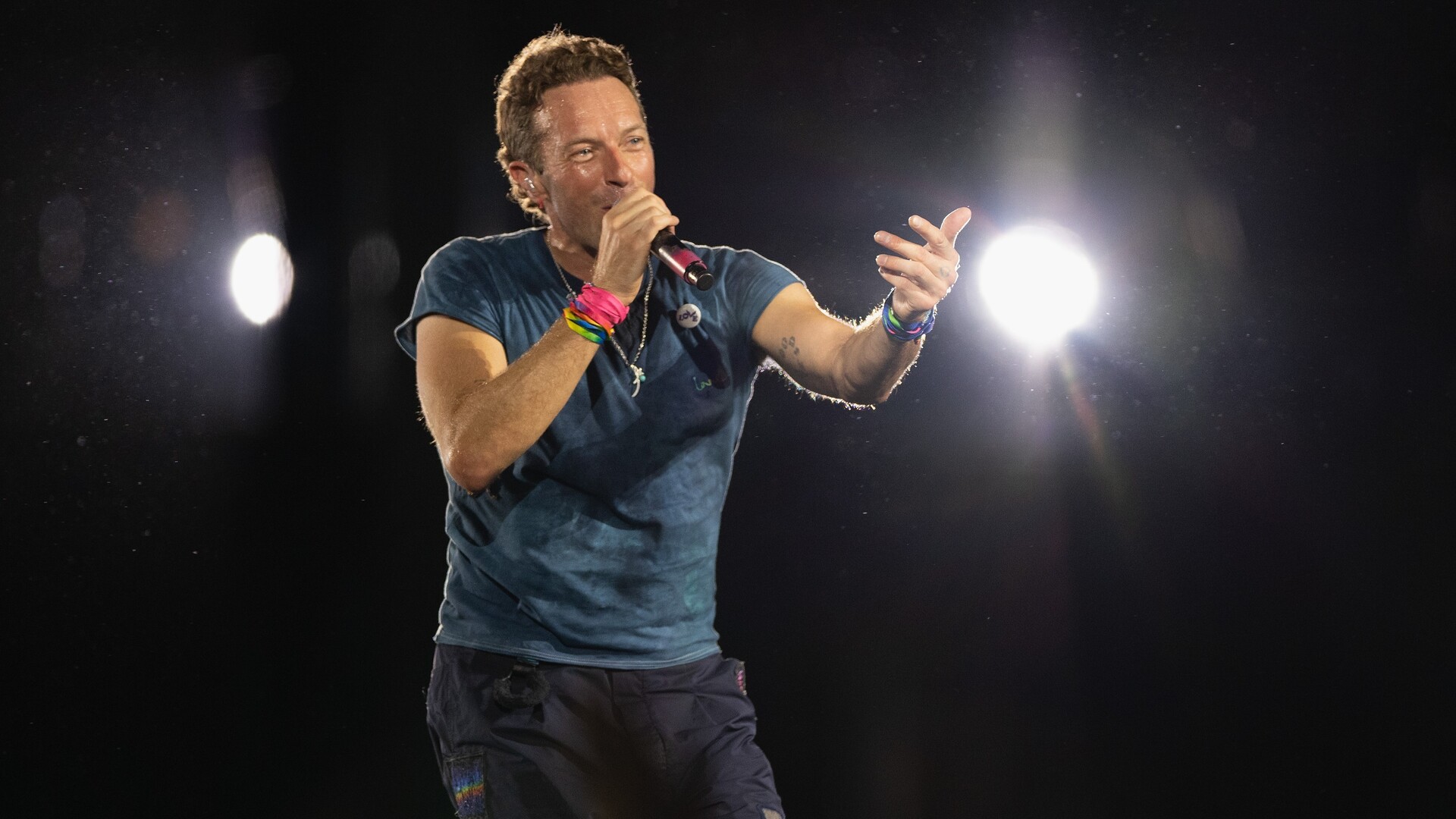 ‘Painful moment’ as Coldplay singer states the obvious to Israeli women