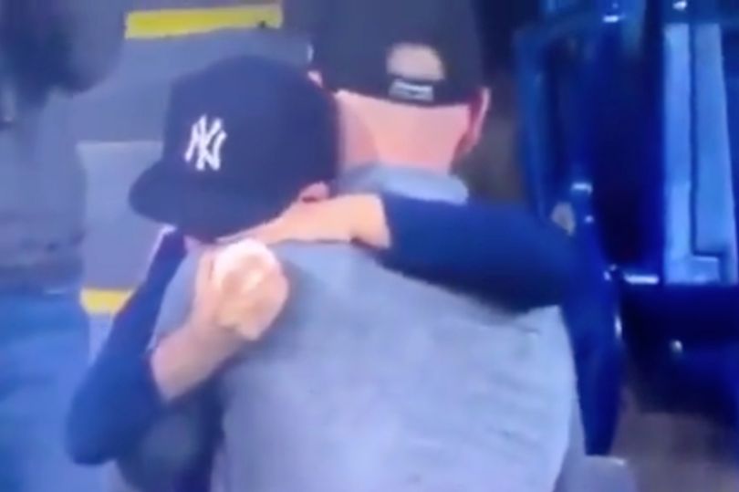 Millionaire US Open hat snatcher put to shame by Blue Jays fan whose ...