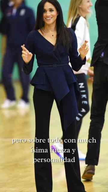 Inspiración de Outfit: Azul Marino y Negro