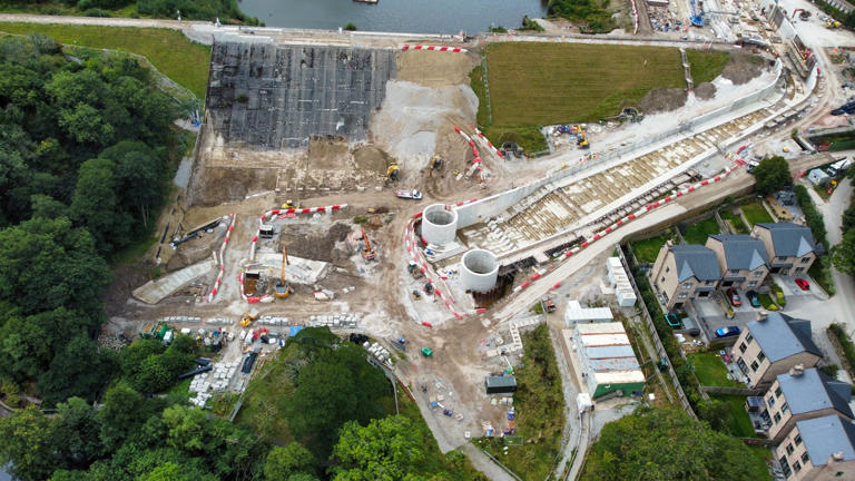 Whaley Bridge dam disaster: Incredible photos show final repairs after ...