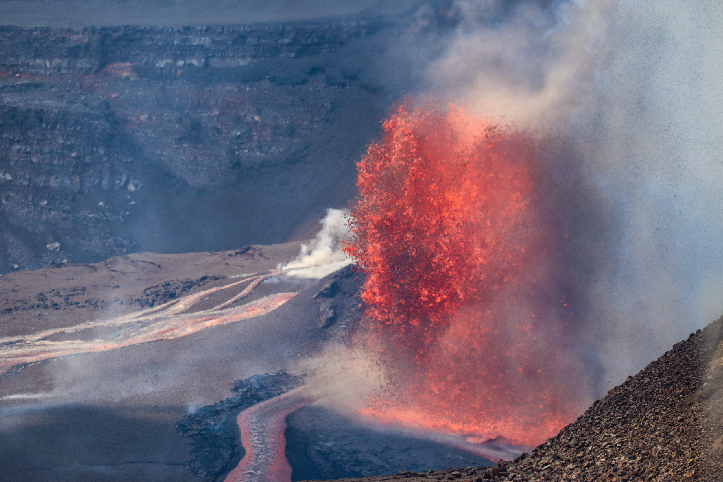 Hawaii's Kilauea volcano erupts, firing lava 500 feet into air