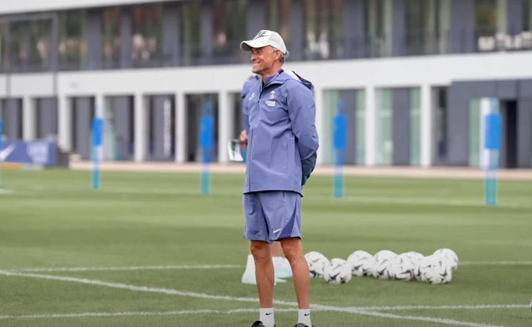 PSG/Lens. Luis Enrique relégué en tribune, l’explication