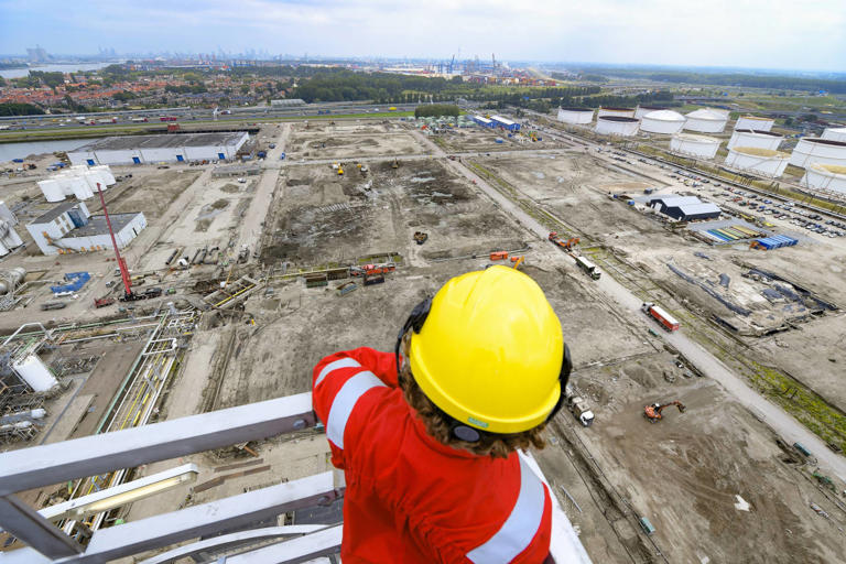 Shell Abandons Netherlands Biofuels Facility Project