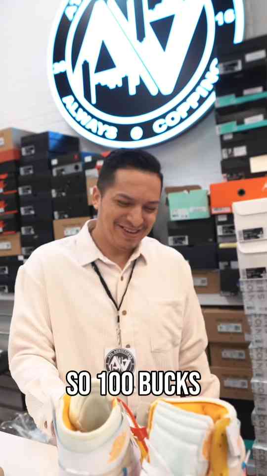 Sneaker Legit Check! Real vs. Fake Sneakers Revealed