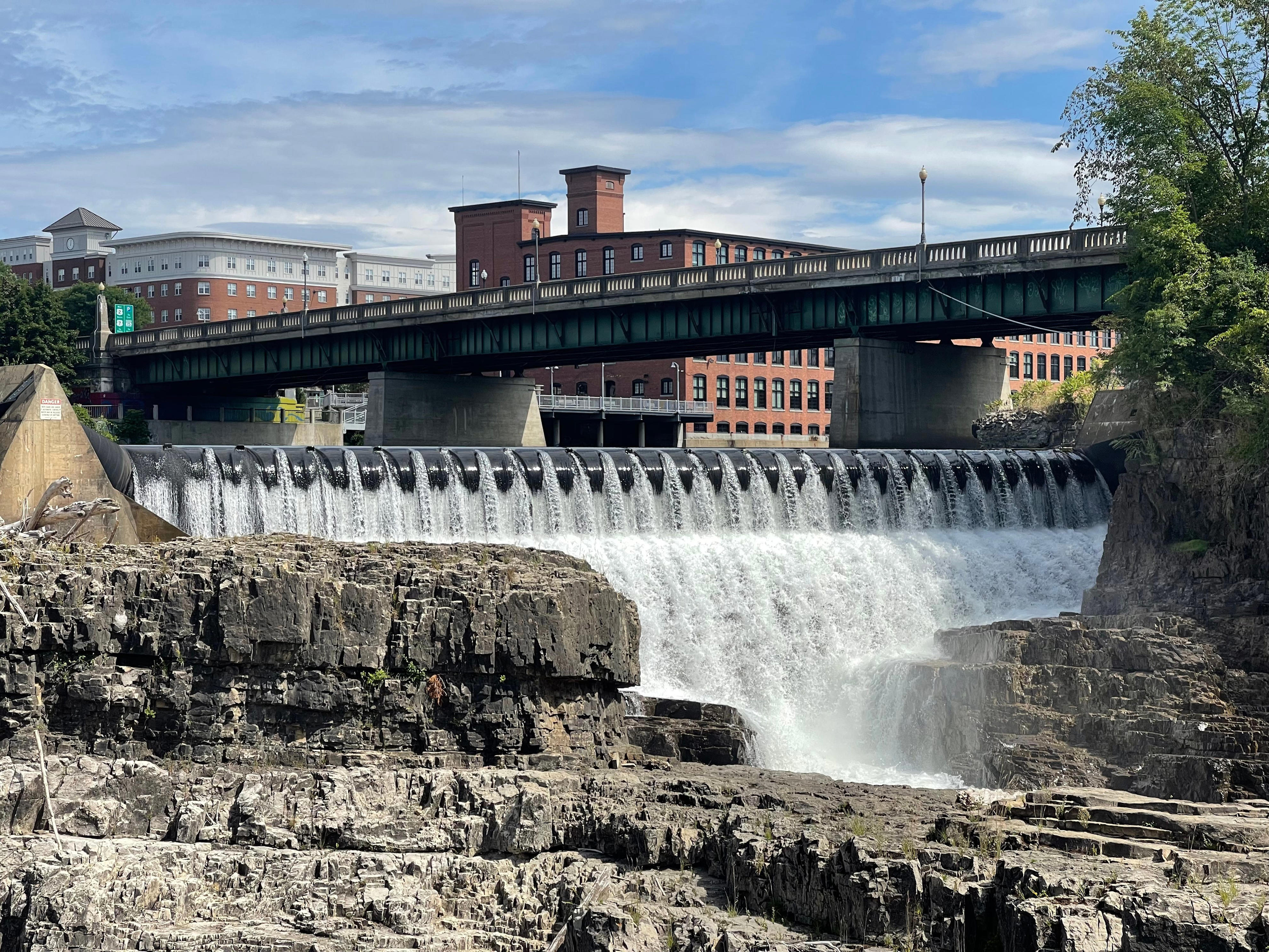 How tearing down Vermont's abandoned dams might lessen floods and help ...