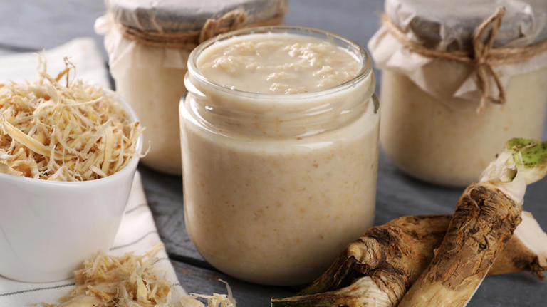 How To Use A Food Processor To Grate Fresh Horseradish