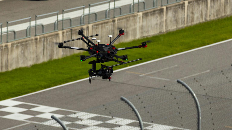 FPV drone racing robots beat human champions—pilotless victory