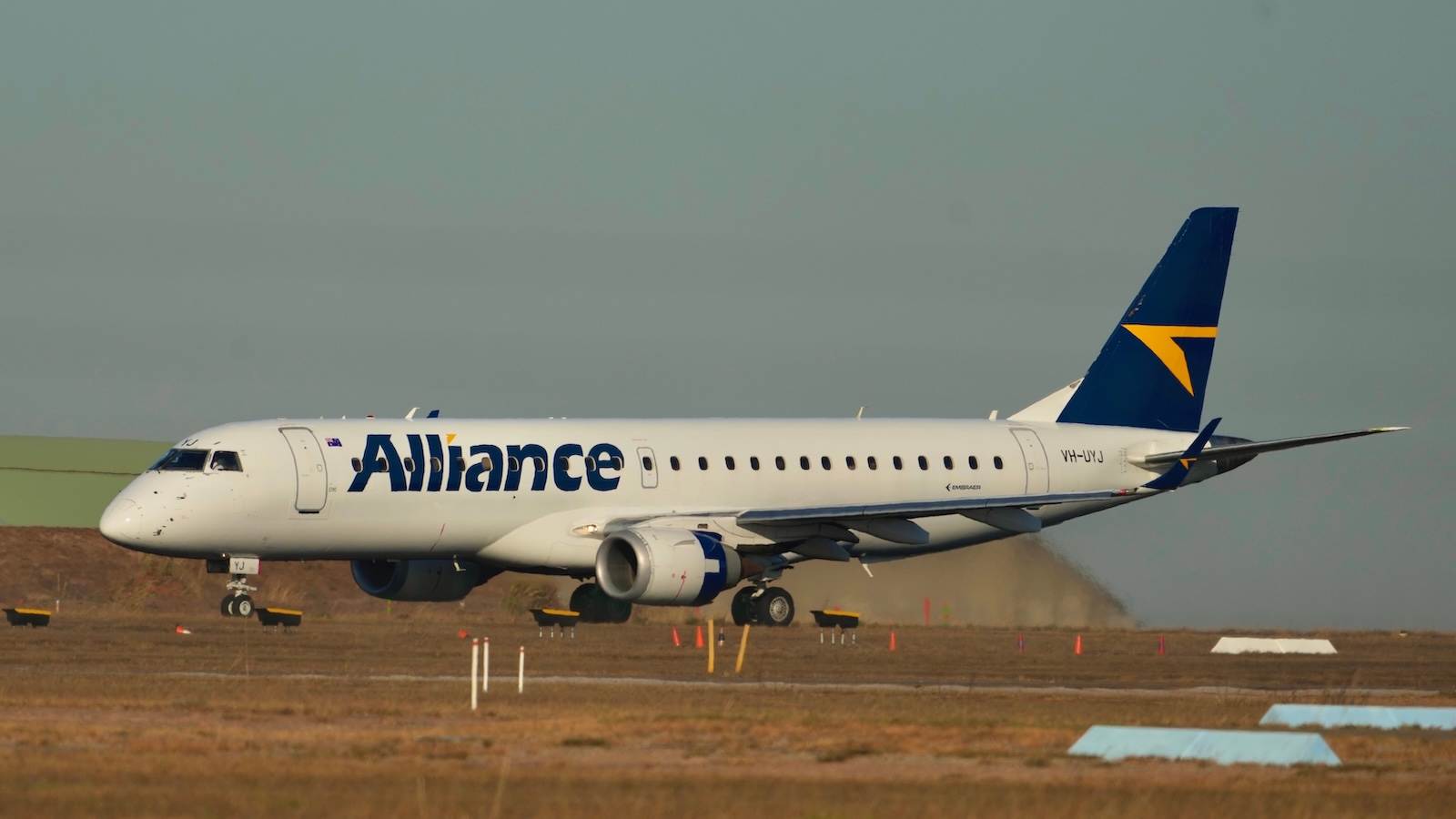E190 Crews Missed Flap Settings Twice, Report Finds