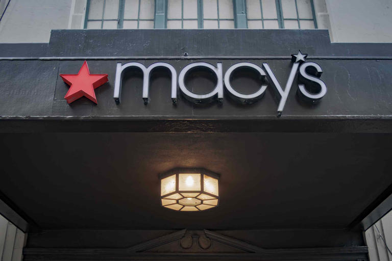 Macy's Stock Soars as 'Omni-Channel' Retailer's Comparable Sales ...