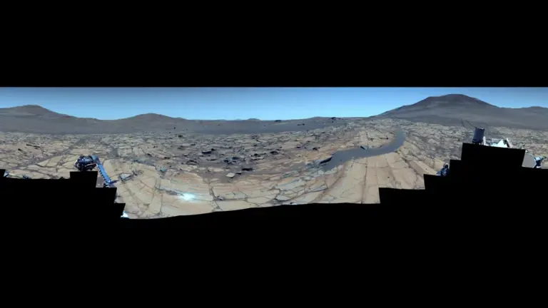 NASA Captures Its Clearest Panorama Image of Mars to Date, and It's ...