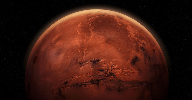 NASA Captures Its Clearest Panorama Image of Mars to Date, and It's ...