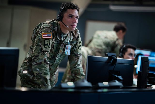 Idris Elba and Rebecca Ferguson race to stop a nuclear attack in ...