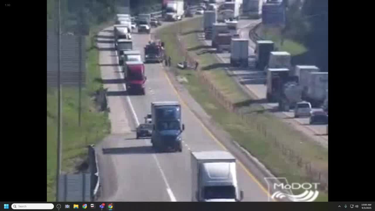 MODOT CAMERA: I-44 vehicle crash @ MM 7, east of Mercy Joplin