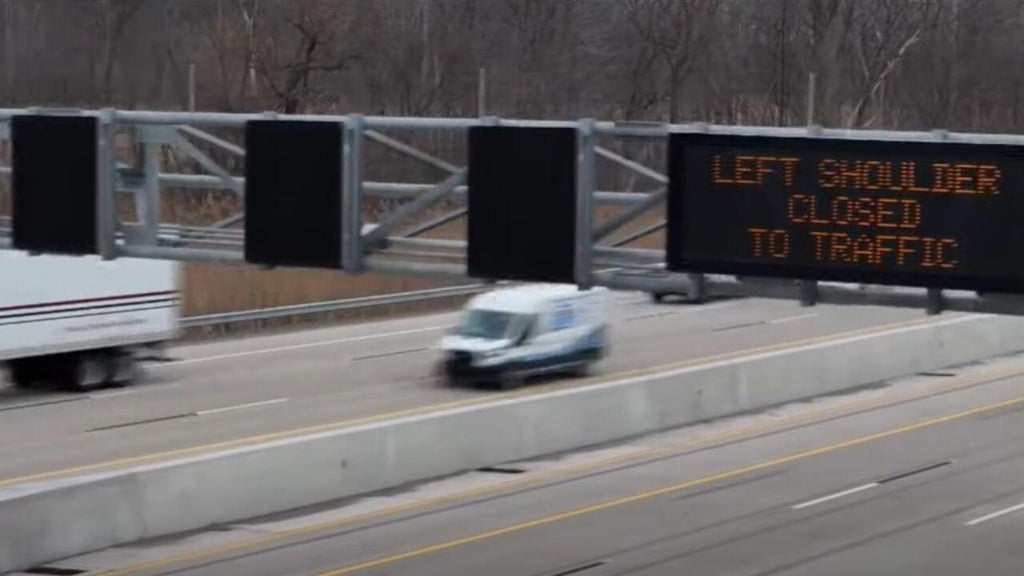 Red and green lights to start operations at I-96 Flex Route lanes