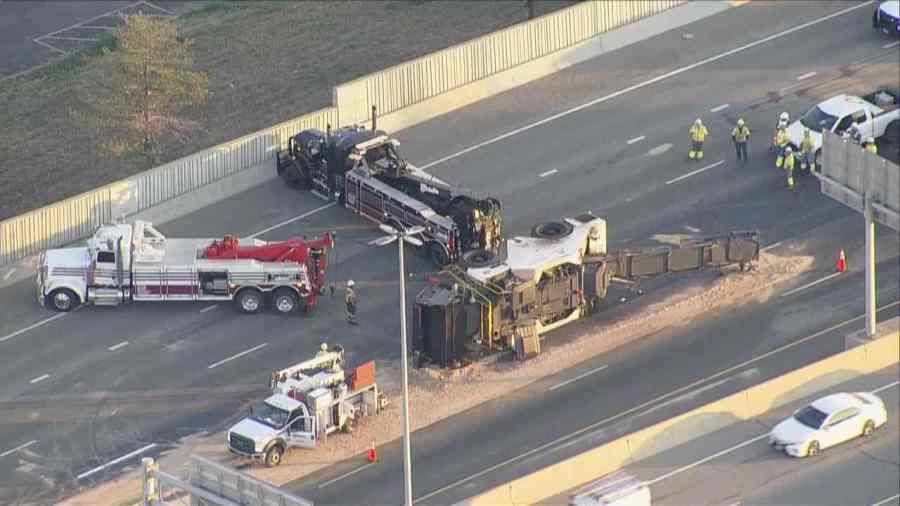 I-25 reopens after 80K pound construction equipment falls on roadway