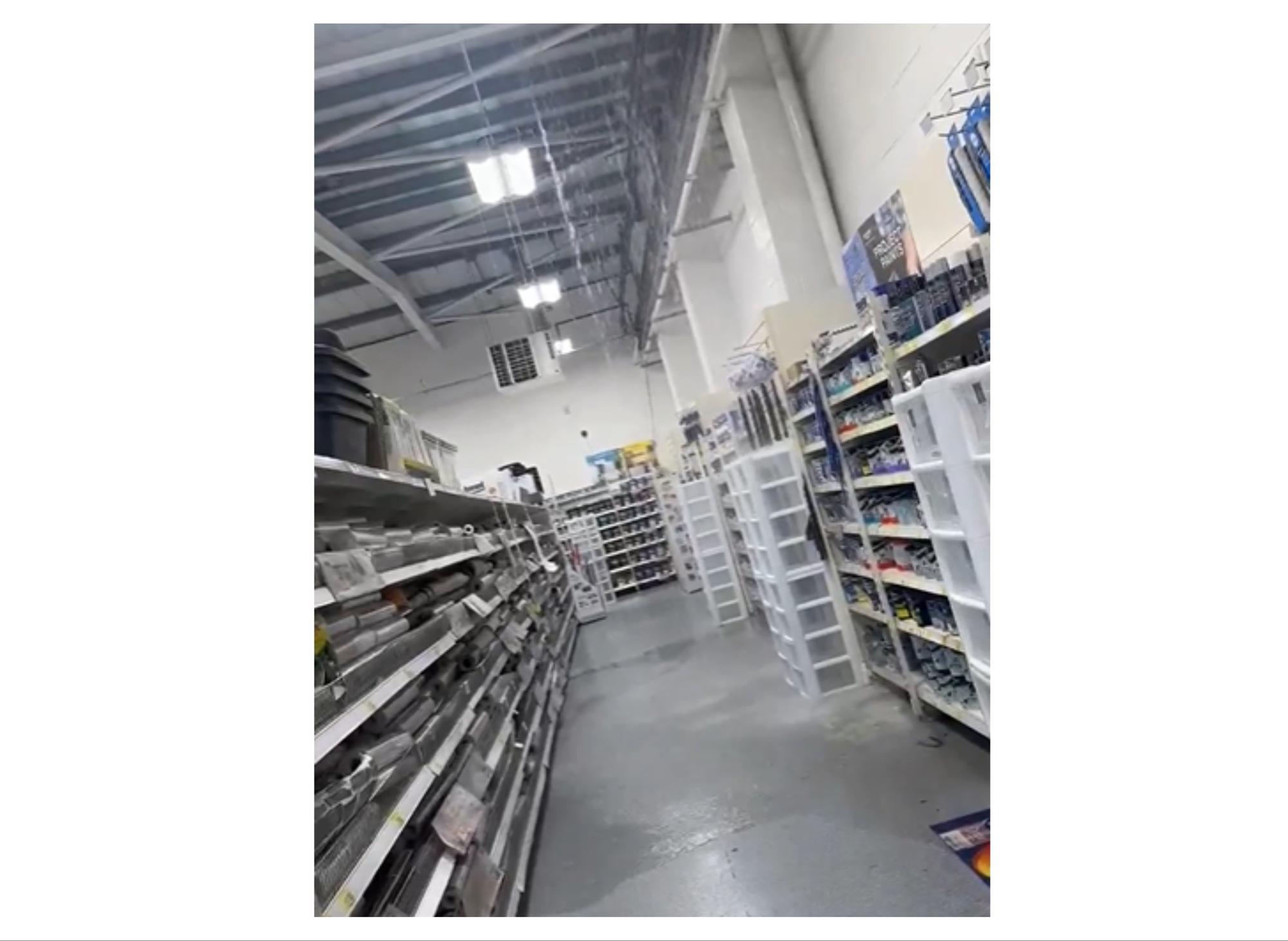 Video: Dramatic thunderstorm forces Doncaster store to close as rain ...