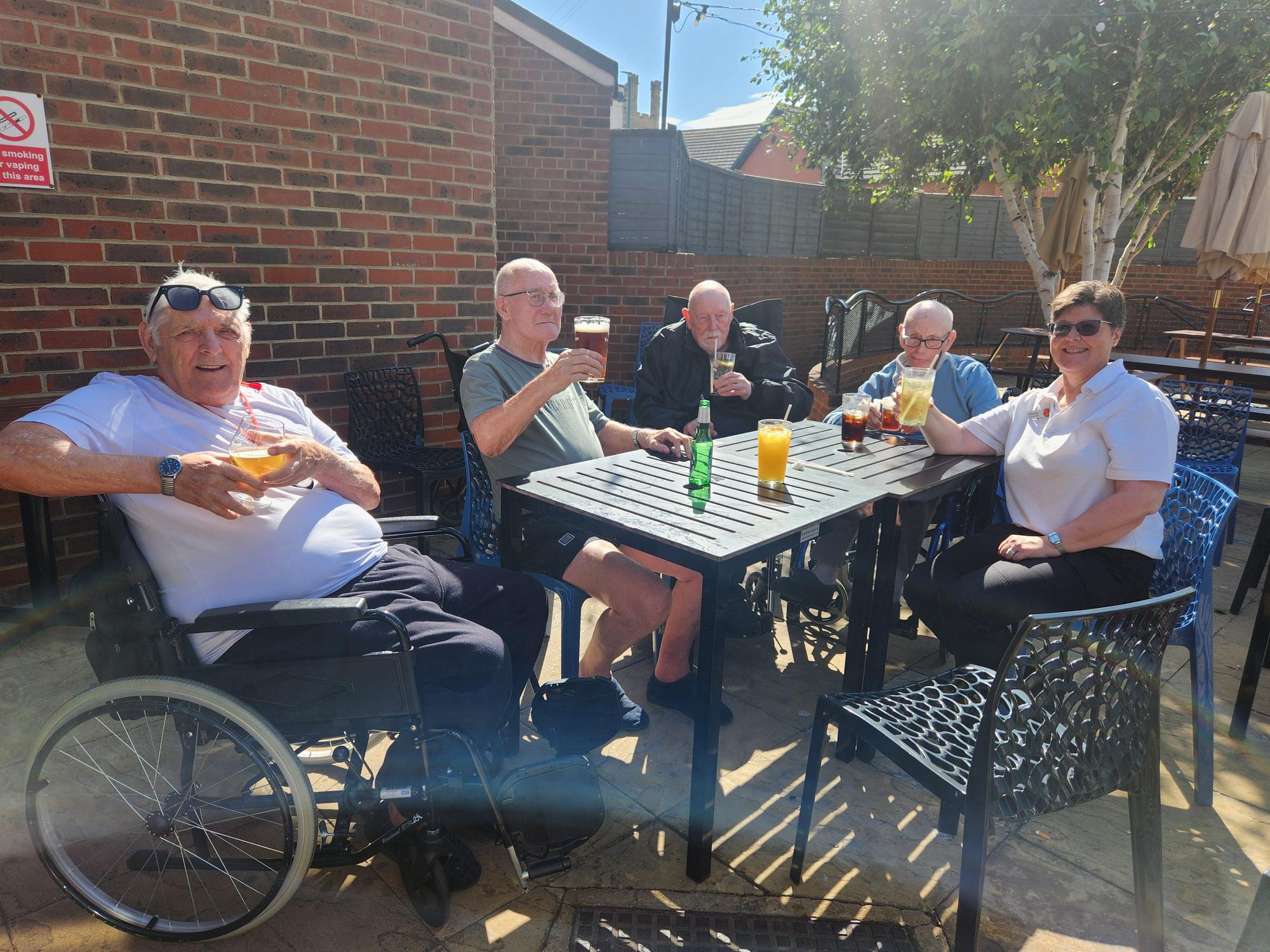 Redcar and Cleveland care home's Gents' Club enjoys sunny trip to the pub