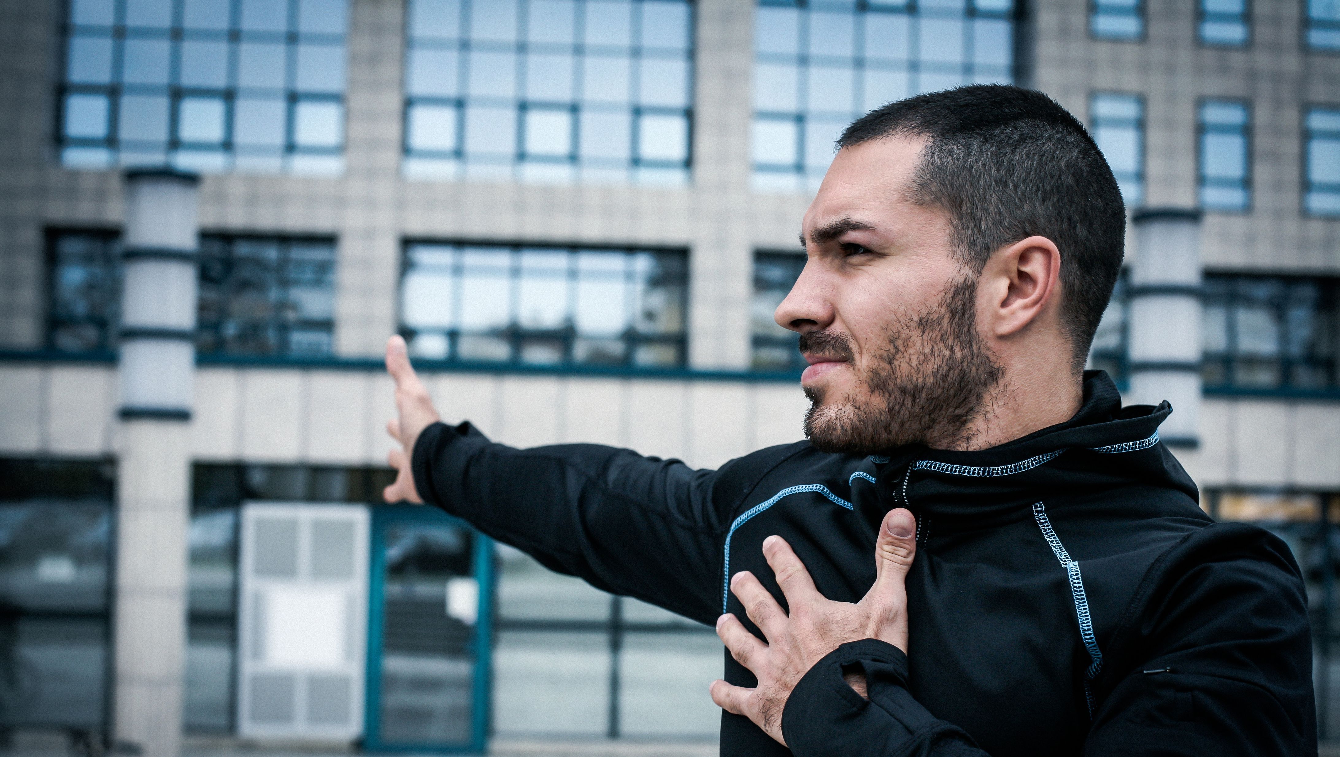 Can't Straighten Your Arm After a Workout? Here's Why