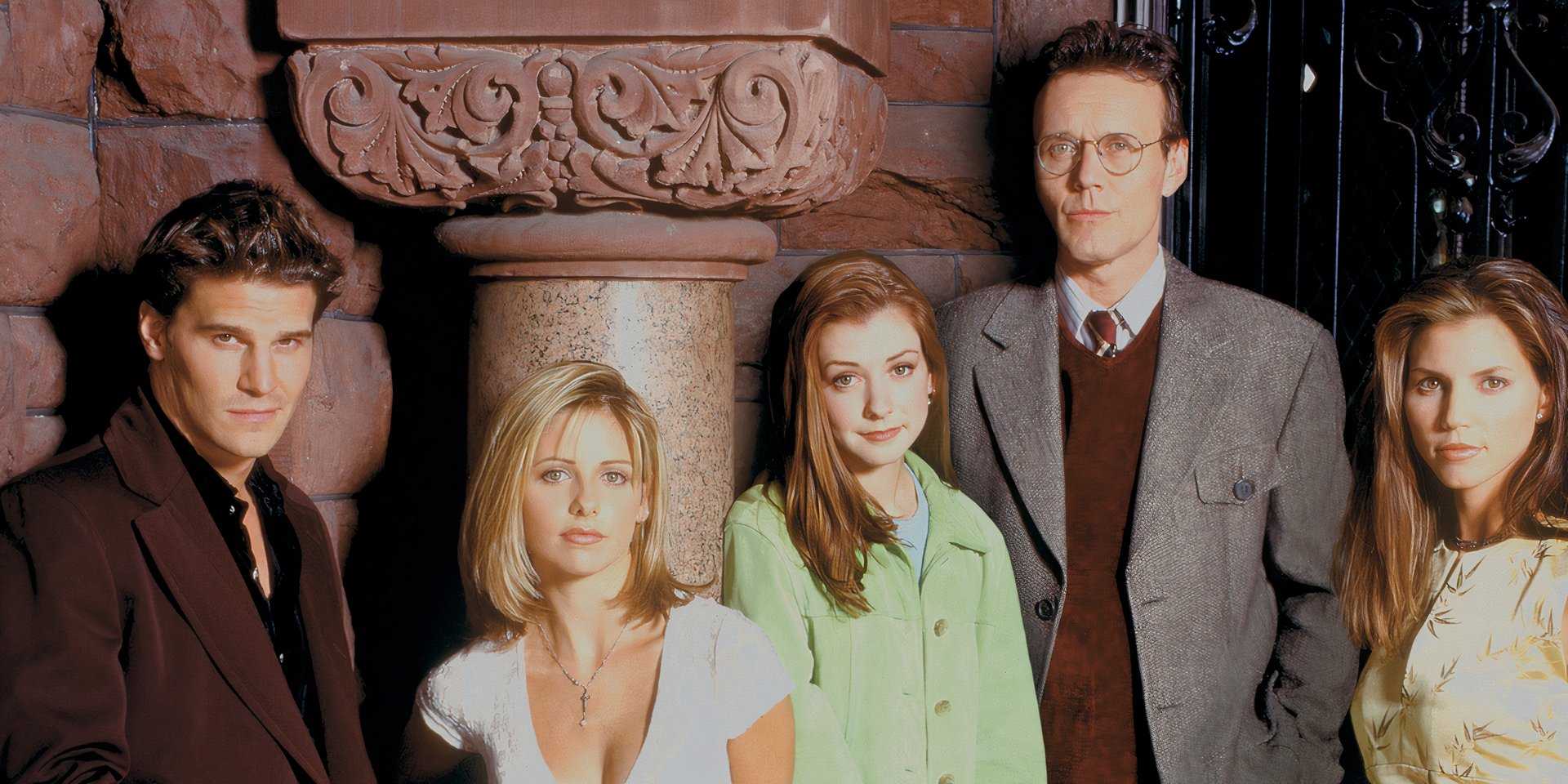 20 Best Ensemble Casts In TV History