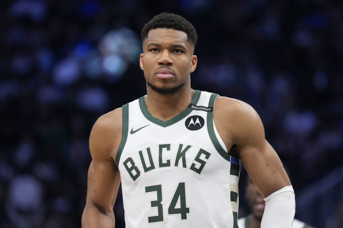 Bucks eyeing two-time All-Star amid pressure from Giannis Antetokounmpo ...