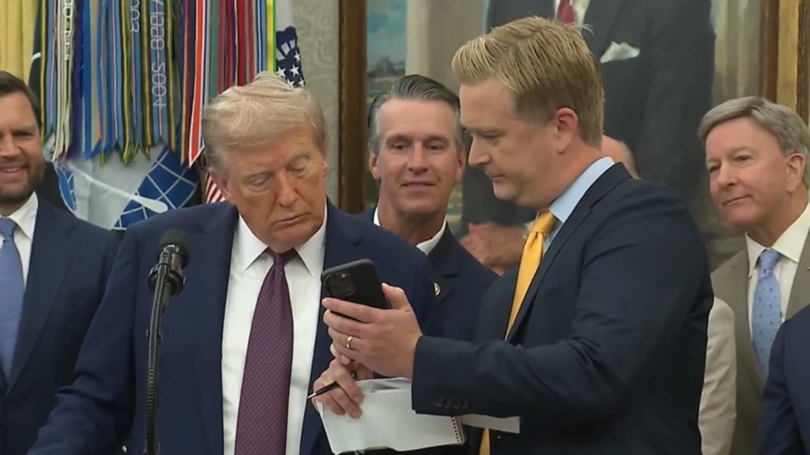 Trump Says Video of 'Black Bags' Tossed From White House Window is AI ...