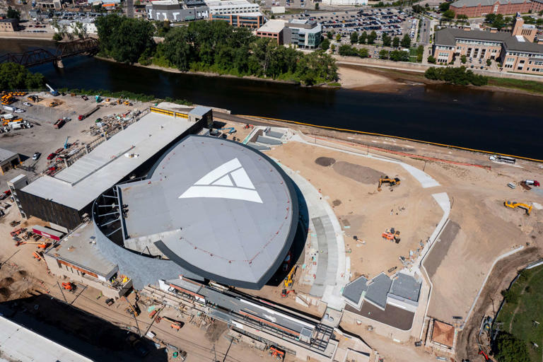 Grand Rapids amphitheater adds distinctive ‘A’ logo to massive canopy