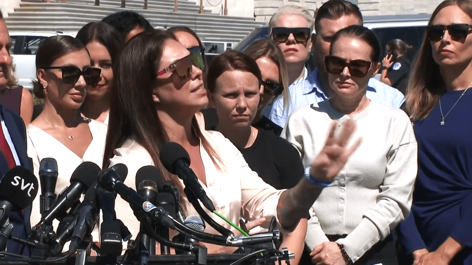 'I'm a registered Republican': Epstein survivor calls for Trump to meet ...