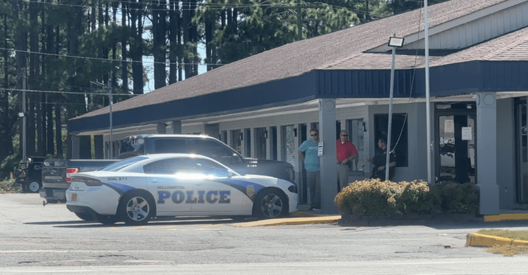 Suspect dead after standoff in Williamston